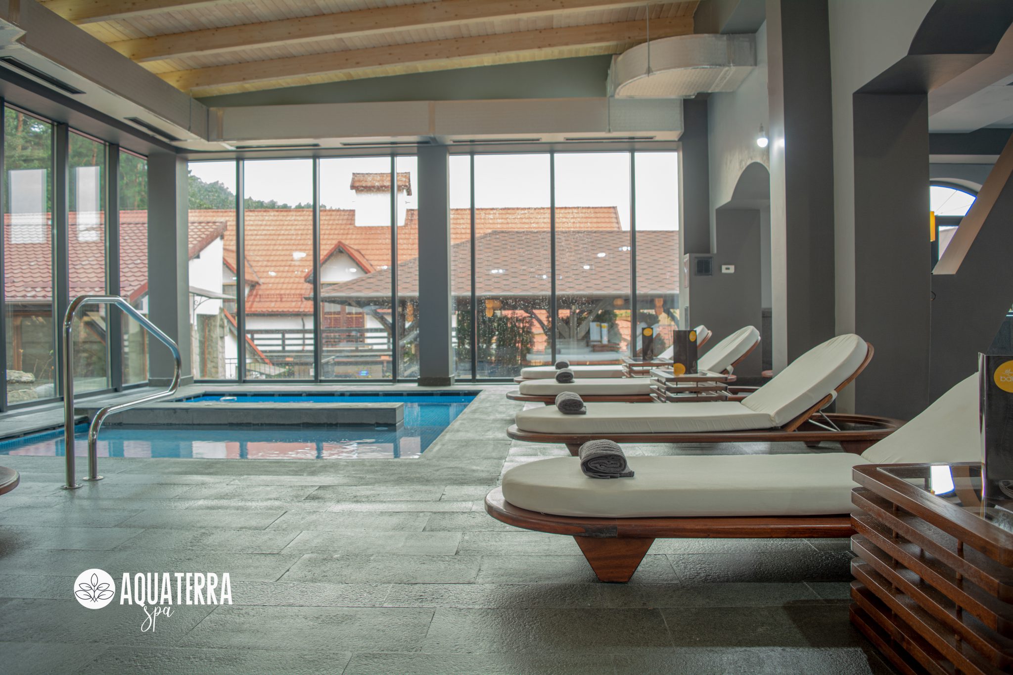 AQUATERRA SPA Brasov - Hotel cu centru SPA
