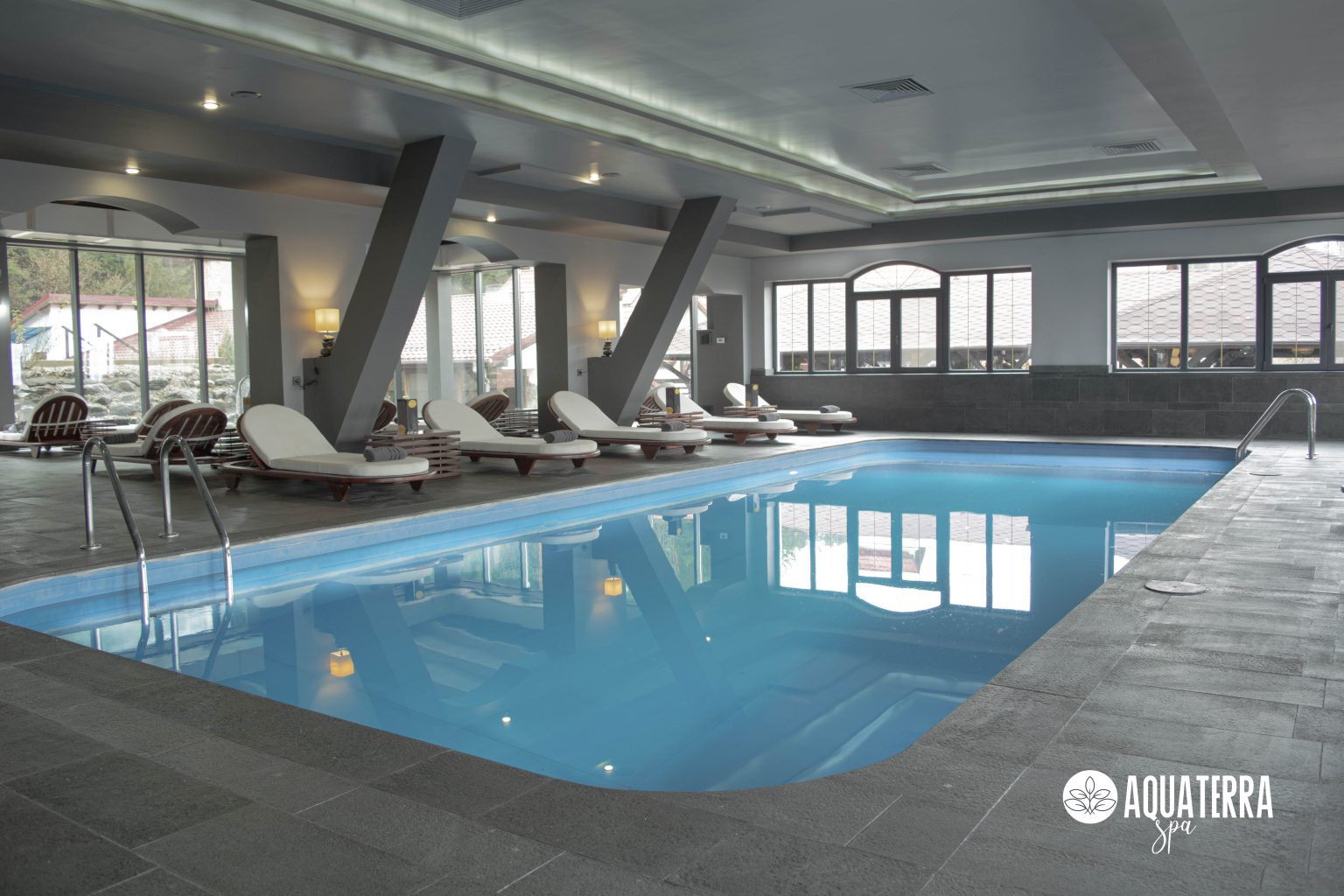 Piscina Brasov interioara - Centru SPA Brasov